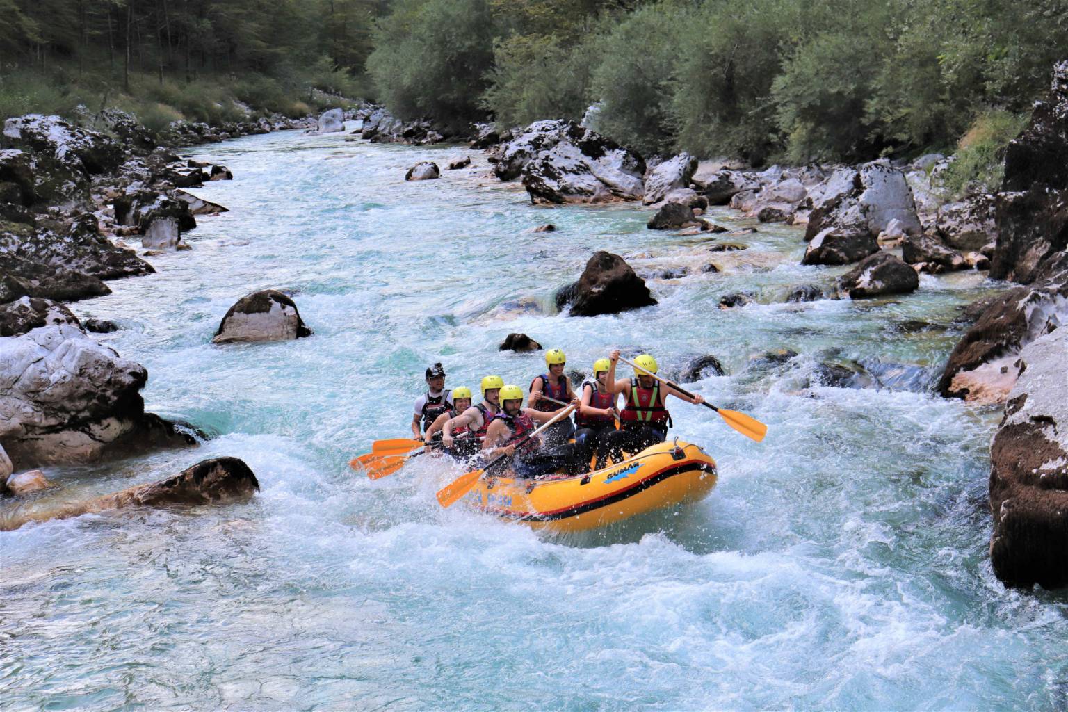 Full-day rafting with a picnic - Soča Splash Bovec - spend a day on Soča